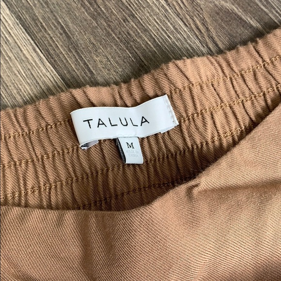 Aritzia | Pants & Jumpsuits | Aritzia Magic Trick Pants New With Tags ...